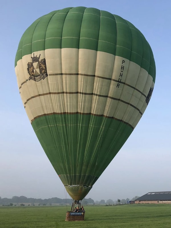 PH-HUR Thunder & Colt 180A | Balloons4sale.eu